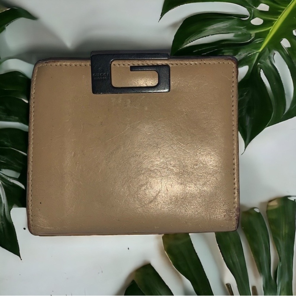 #12730 Gucci Compact Vintage Caramel Lambskin Leather… - Gem